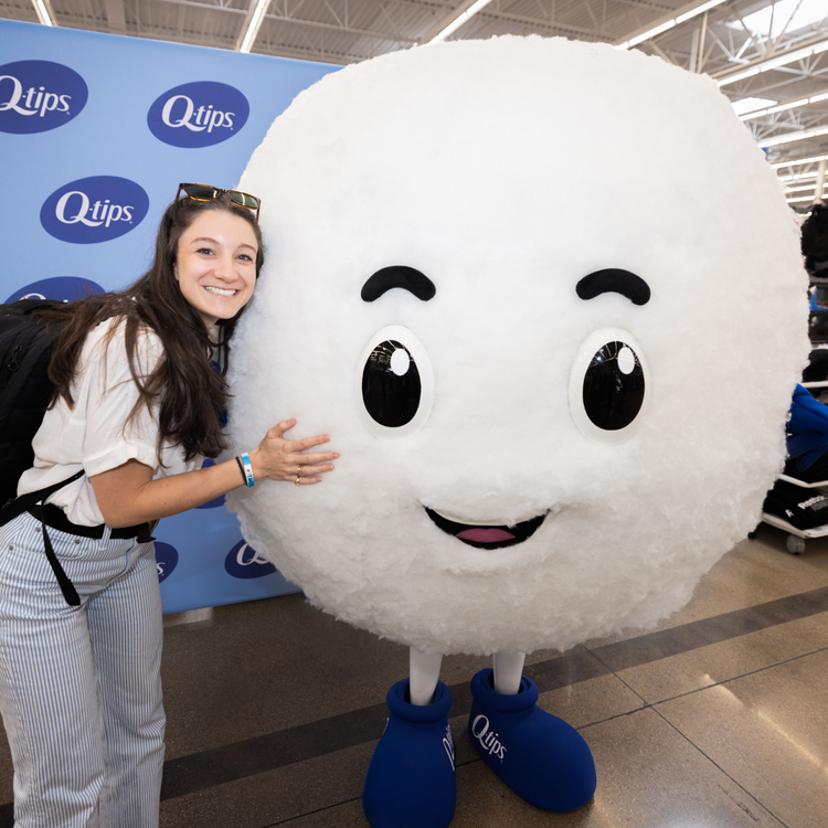 Q-tips® High-Quality Cotton Swabs and Cotton Balls